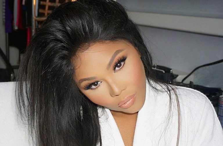 Look at That Massive Transformation! Lil Kim Before and After Plastic ...